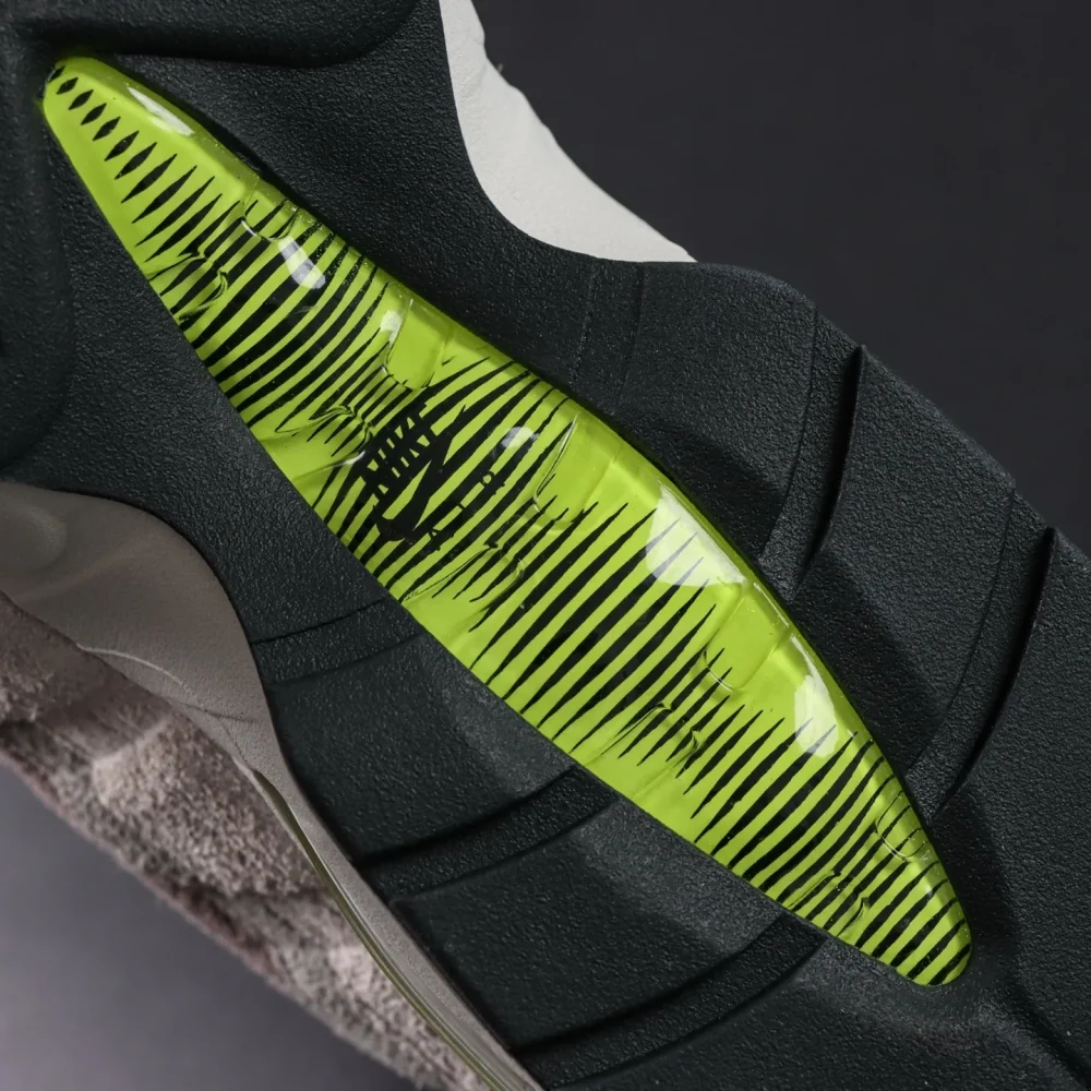 Air Max 95 Big Bubble OG Reverse Neon in Black and Grey - ETKICK Reps