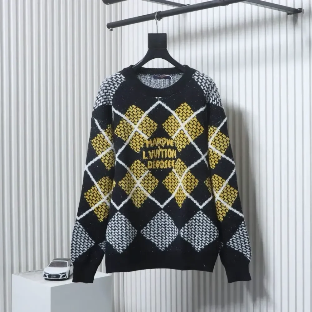 Knit Sweater With Checkerboard Pattern And Geometric Structure - ETKICK ...