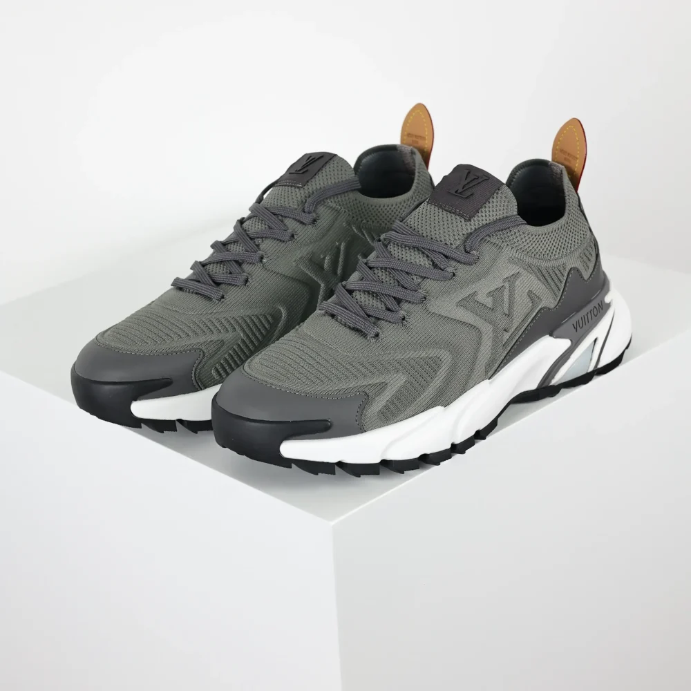 Runner Tatic Knitted Lace Up Sneakers In Grey And White - ETKICK Reps