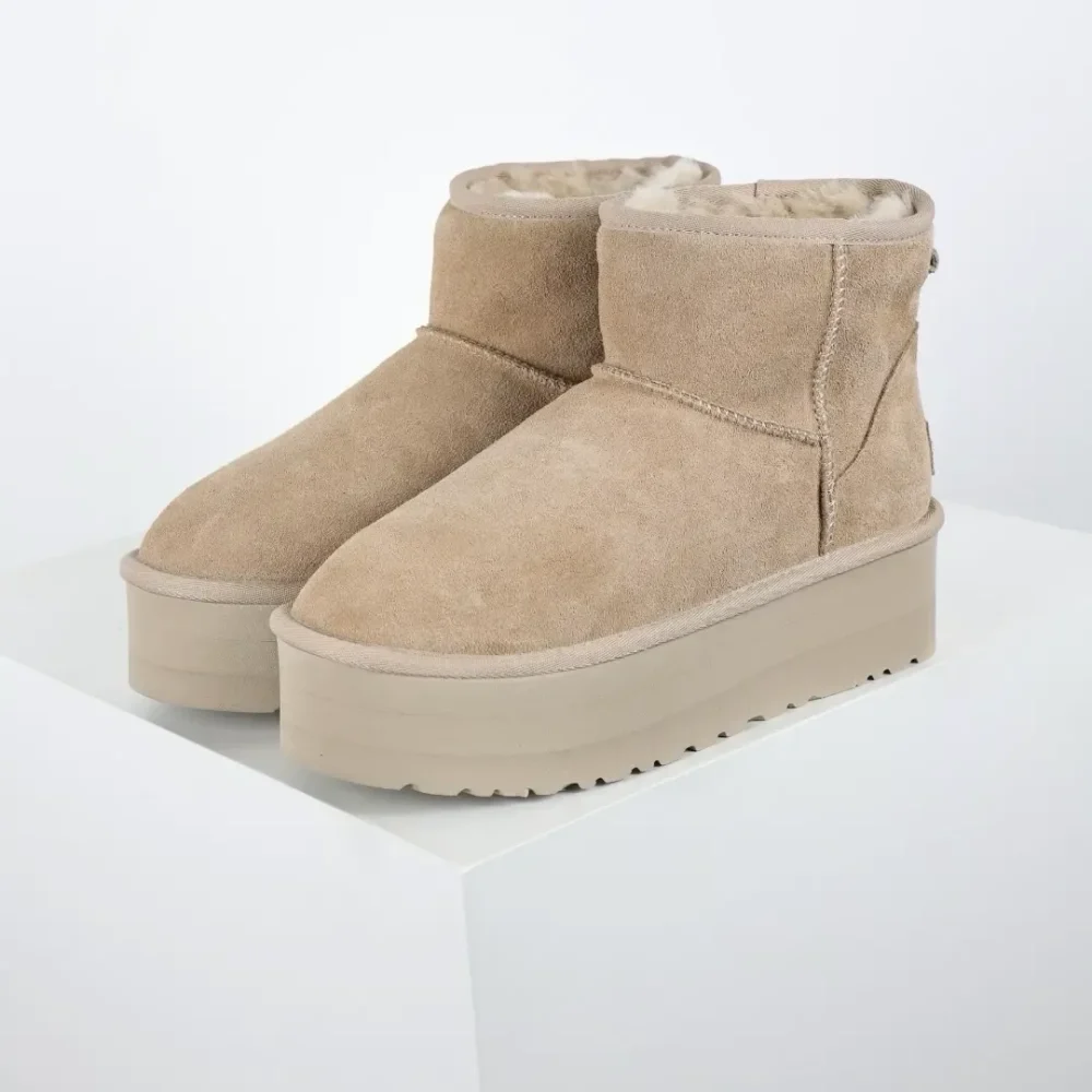 Ugg Mini Medium Length Platform 5.08 Cm Sand Color - ETKICK Reps